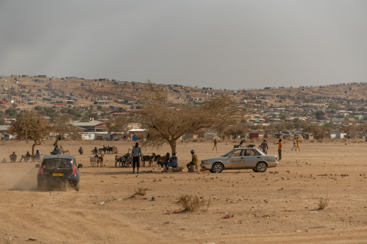 #28 Meeting with the beautiful women of Himba tribe - Uyo's Passengers